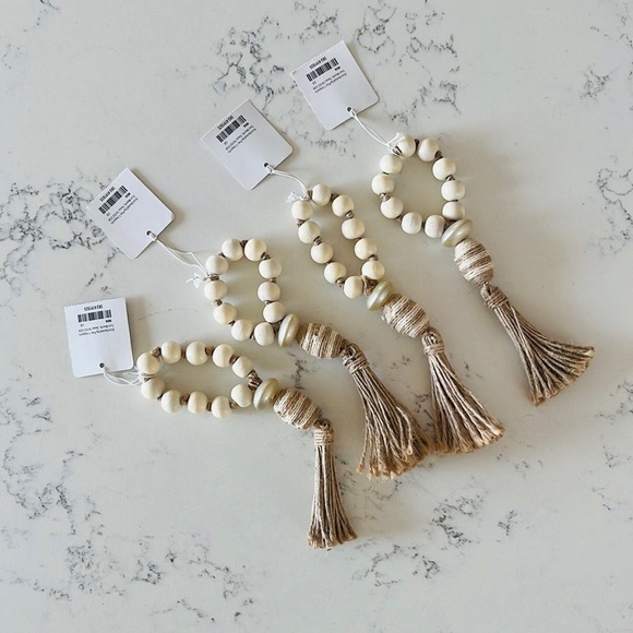 Pier 1 | Dining | Pier Farmhouse Beaded Natural Napkin Rings Set | Poshmark